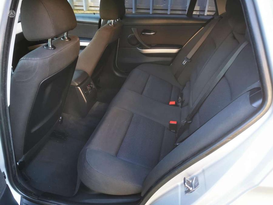 Grey BMW 318 2009 in Klaipeda, with an engine capacity of 2.00 L and mileage of 185 thousand km for 4190 €, photo 22 on AUTOMOTO.COM.LV