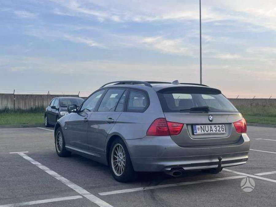 Grey BMW 318 2009 in Siauliai, with an engine capacity of 2.00 L and mileage of 248 thousand km for 3500 €, photo 8 on AUTOMOTO.COM.LV