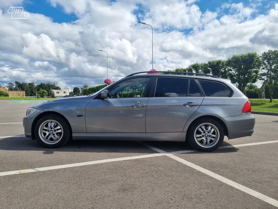 Grey BMW 318 2009 in Kaunas, with an engine capacity of 2.00 L and mileage of 280 thousand km for 3450 €, photo 1 on AUTOMOTO.COM.LV