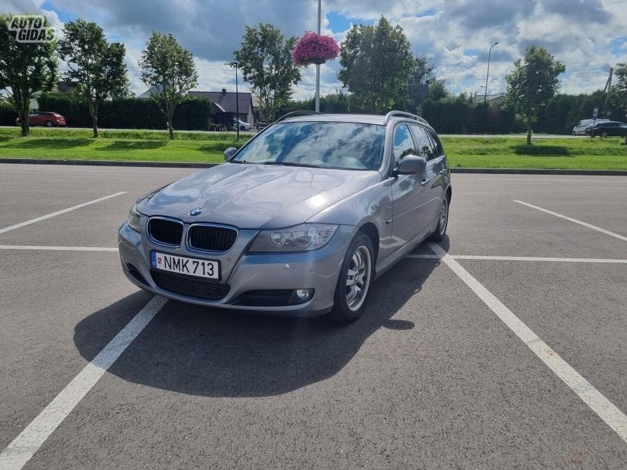 Grey BMW 318 2009 in Kaunas, with an engine capacity of 2.00 L and mileage of 280 thousand km for 3450 €, photo 3 on AUTOMOTO.COM.LV