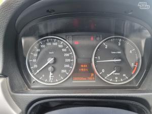 Grey BMW 318 2009 in Kaunas, with an engine capacity of 2.00 L and mileage of 280 thousand km for 3450 €, photo 9 on AUTOMOTO.COM.LV