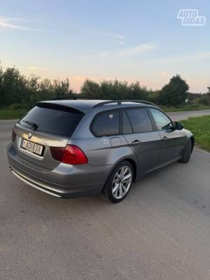 Grey BMW 318 2009 in Taurage, with an engine capacity of 2.00 L and mileage of 384 thousand km for 3999 €, photo 4 on AUTOMOTO.COM.LV
