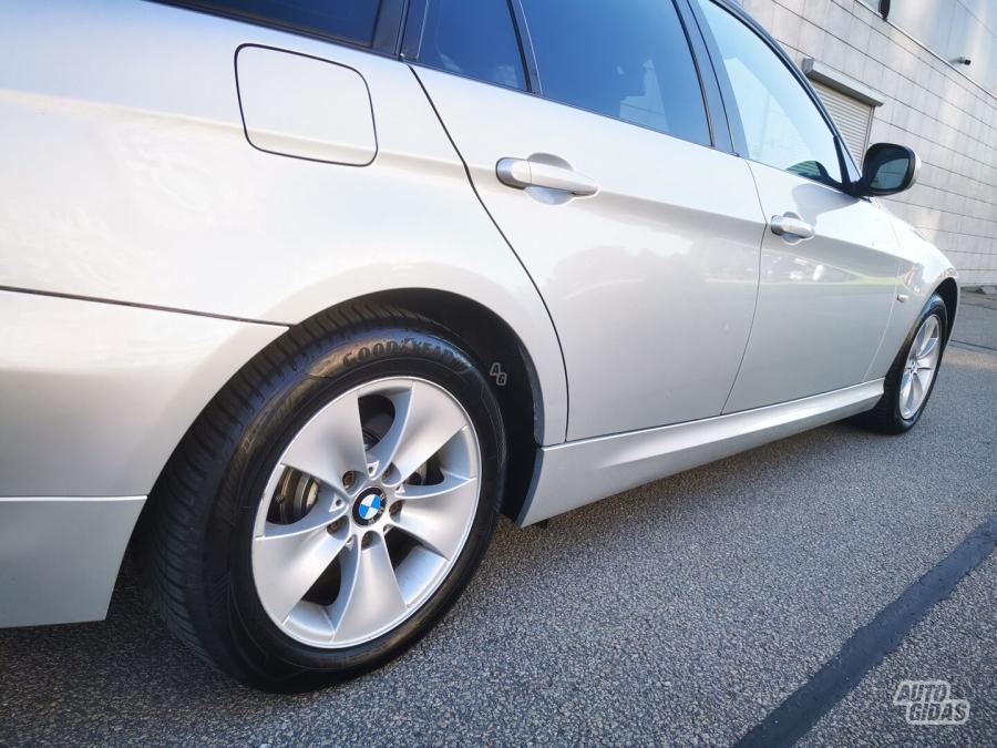 Pelēks BMW 318 2009 Klaipėda, ar dzinēja tilpumu 2.00 L un nobraukumu 185 tūkst. km par 3950 €, foto 15 vietnē AUTOMOTO.COM.LV
