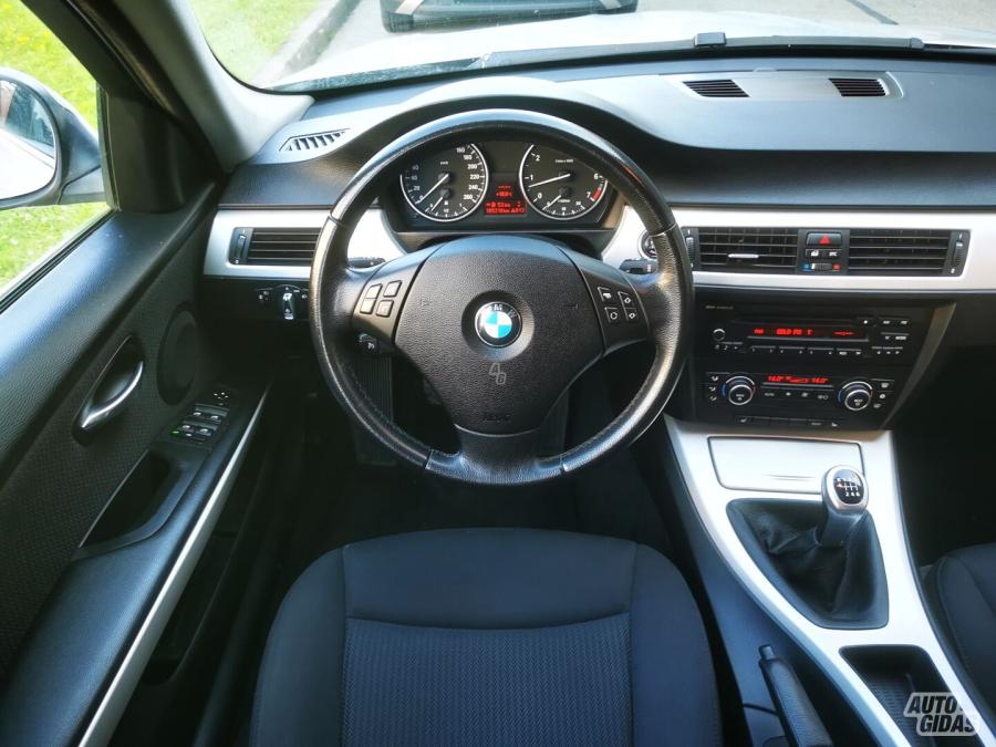 Pelēks BMW 318 2009 Klaipėda, ar dzinēja tilpumu 2.00 L un nobraukumu 185 tūkst. km par 3950 €, foto 20 vietnē AUTOMOTO.COM.LV