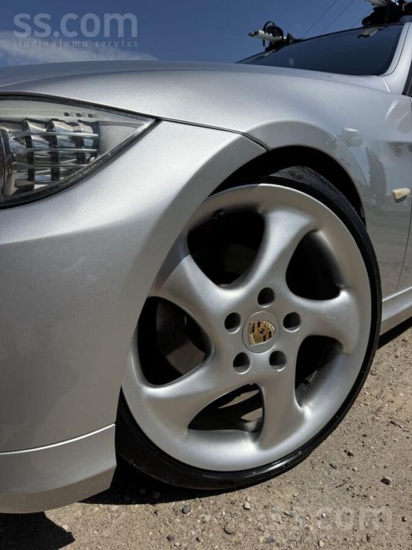 Grey BMW 318 2009 in Bauska, with an engine capacity of 2.00 L and mileage of 388 thousand km for 5995 €, photo 7 on AUTOMOTO.COM.LV