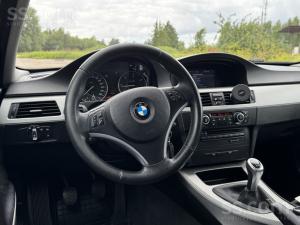 Pelēks BMW 318 2009 Bauska, ar dzinēja tilpumu 2.00 L un nobraukumu 388 tūkst. km par 5995 €, foto 9 vietnē AUTOMOTO.COM.LV