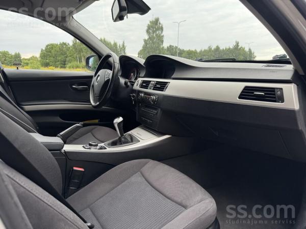 Серый БМВ 318 2009 в Валмиера, объемом двигателя 2.00 л и пробегом 326 тыс. км за 3950 €, фото 5 на AUTOMOTO.COM.LV