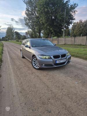 Pelēks BMW 318 2009 Vievis, ar dzinēja tilpumu 2.00 L un nobraukumu 345 tūkst. km par 4000 €, foto  vietnē AUTOMOTO.COM.LV