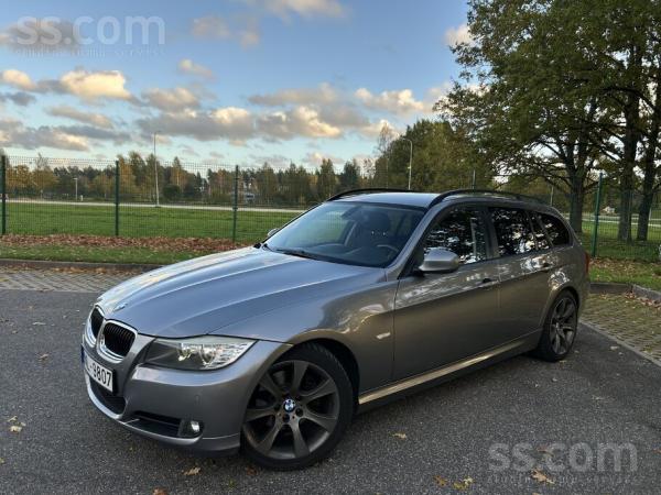 BMW 318 2009 Valmiera vietnē Pelēks BMW 318 2009 Valmiera, ar dzinēja tilpumu 2.00 L un nobraukumu 268 tūkst. km par 4550 €, foto 1 vietnē AUTOMOTO.COM.LV