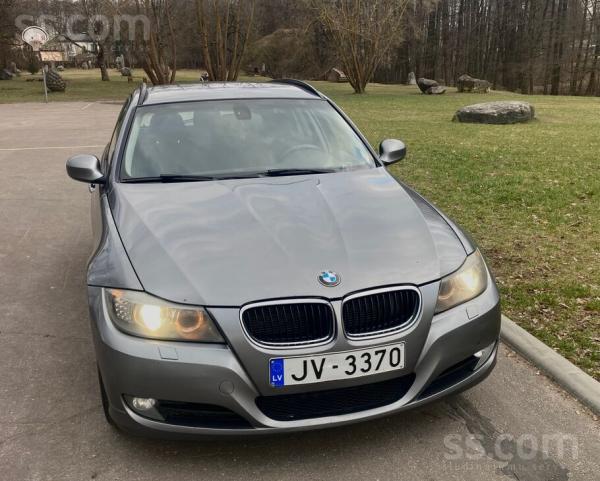 Pelēks BMW 318 2010 Rīga, ar dzinēja tilpumu 2.00 L un nobraukumu 308 tūkst. km par 3850 €, foto 5 vietnē AUTOMOTO.COM.LV