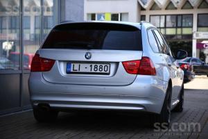 Grey BMW 318 2010 in Riga, with an engine capacity of 2.00 L and mileage of 0 thousand km for 4995 €, photo 6 on AUTOMOTO.COM.LV