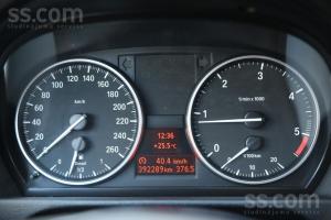 Grey BMW 318 2010 in Riga, with an engine capacity of 2.00 L and mileage of 0 thousand km for 4995 €, photo 15 on AUTOMOTO.COM.LV