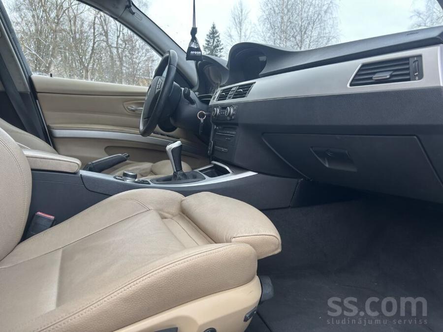 Pelēks BMW 318 2010 Rīga, ar dzinēja tilpumu 2.00 L un nobraukumu 260 tūkst. km par 5250 €, foto 4 vietnē AUTOMOTO.COM.LV