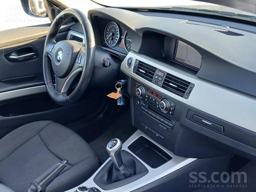 Grey BMW 318 2010 in Ventspils, with an engine capacity of 2.00 L and mileage of 212 thousand km for 5900 €, photo 4 on AUTOMOTO.COM.LV