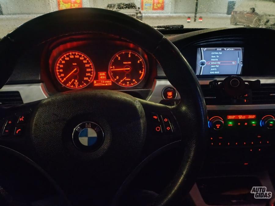 Pelēks BMW 318 2010 Viļņa, ar dzinēja tilpumu 2.00 L un nobraukumu 270 tūkst. km par 3399 €, foto 9 vietnē AUTOMOTO.COM.LV