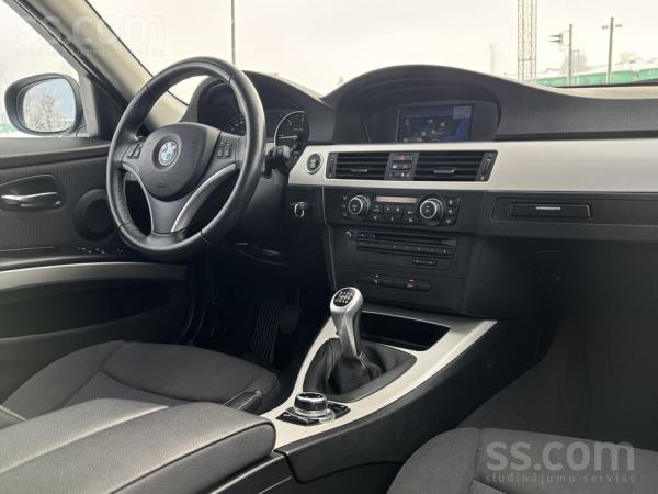 Grey BMW 318 2010 in Ventspils, with an engine capacity of 2.00 L and mileage of 213 thousand km for 5650 €, photo 5 on AUTOMOTO.COM.LV