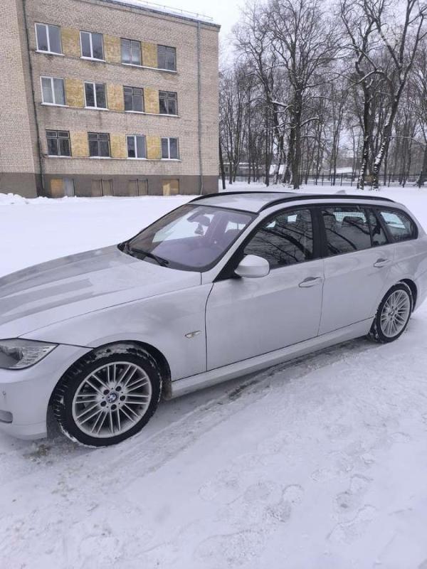 Grey BMW 318 2010 in Kaisiadorys, with an engine capacity of 2.00 L and mileage of 321 thousand km for 4650 €, photo 3 on AUTOMOTO.COM.LV