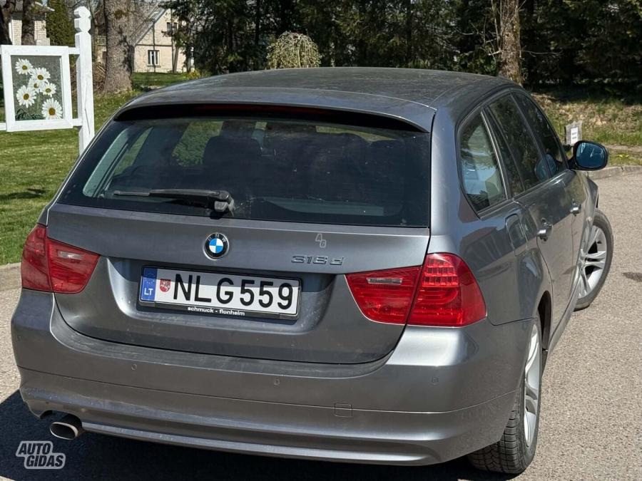 Grey BMW 318 2010 in Raseiniai, with an engine capacity of 2.00 L and mileage of 233 thousand km for 2950 €, photo 3 on AUTOMOTO.COM.LV