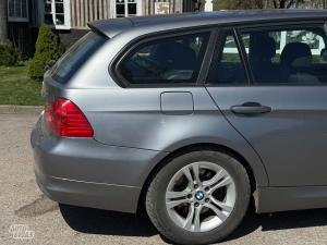 Grey BMW 318 2010 in Raseiniai, with an engine capacity of 2.00 L and mileage of 233 thousand km for 2950 €, photo 6 on AUTOMOTO.COM.LV