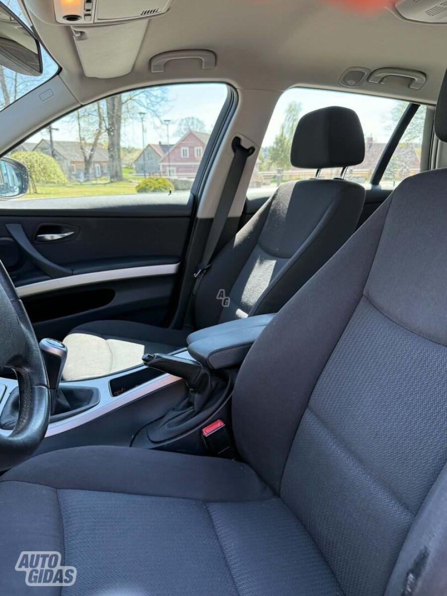 Grey BMW 318 2010 in Raseiniai, with an engine capacity of 2.00 L and mileage of 233 thousand km for 2950 €, photo 11 on AUTOMOTO.COM.LV