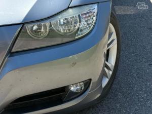 Grey BMW 318 2010 in Raseiniai, with an engine capacity of 2.00 L and mileage of 233 thousand km for 2950 €, photo 16 on AUTOMOTO.COM.LV