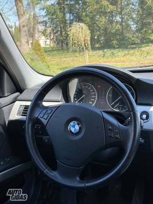 Grey BMW 318 2010 in Raseiniai, with an engine capacity of 2.00 L and mileage of 233 thousand km for 2950 €, photo 19 on AUTOMOTO.COM.LV