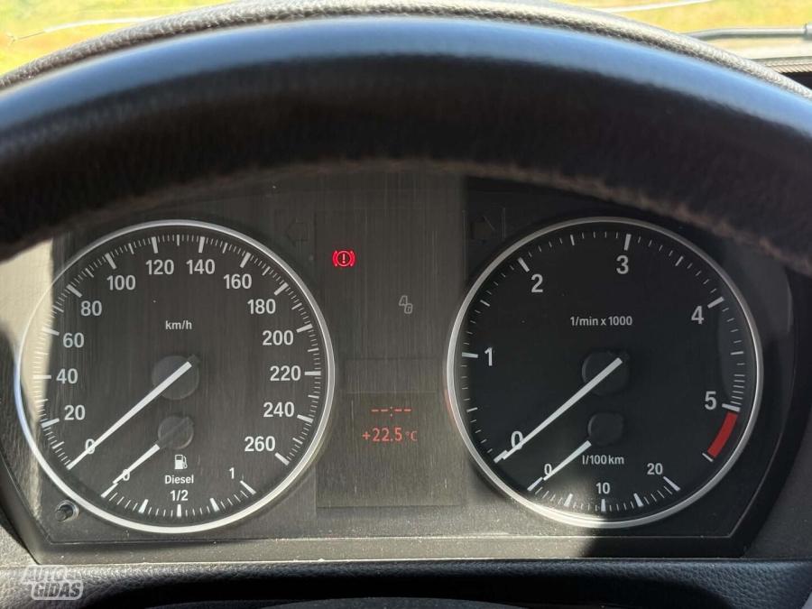 Grey BMW 318 2010 in Raseiniai, with an engine capacity of 2.00 L and mileage of 233 thousand km for 2950 €, photo 25 on AUTOMOTO.COM.LV