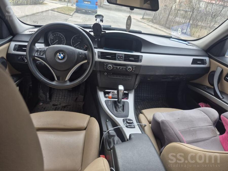 Pelēks BMW 318 2010 Valmiera, ar dzinēja tilpumu 2.00 L un nobraukumu 488 tūkst. km par 5350 €, foto 5 vietnē AUTOMOTO.COM.LV