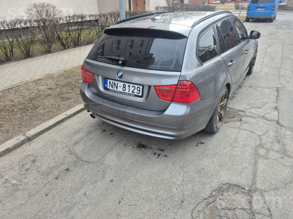 Grey BMW 318 2010 in Valmiera, with an engine capacity of 2.00 L and mileage of 488 thousand km for 5350 €, photo 5 on AUTOMOTO.COM.LV