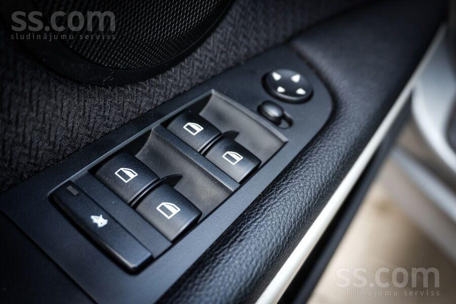 Pelēks BMW 318 2010 Rīga, ar dzinēja tilpumu 2.00 L un nobraukumu 318 tūkst. km par 5290 €, foto 17 vietnē AUTOMOTO.COM.LV