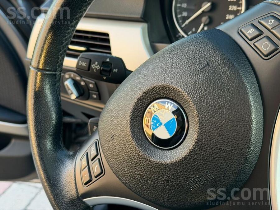Grey BMW 318 2010 in Ventspils, with an engine capacity of 2.00 L and mileage of 217 thousand km for 5750 €, photo 11 on AUTOMOTO.COM.LV