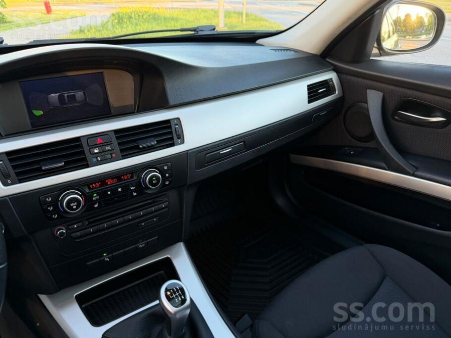 Grey BMW 318 2010 in Ventspils, with an engine capacity of 2.00 L and mileage of 217 thousand km for 5750 €, photo 22 on AUTOMOTO.COM.LV