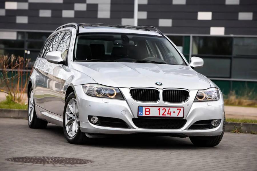 Grey BMW 318 2010 in Jelgava, with an engine capacity of 2.00 L and mileage of 281 thousand km for 5500 €, photo 1 on AUTOMOTO.COM.LV