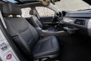 Grey BMW 318 2010 in Jelgava, with an engine capacity of 2.00 L and mileage of 281 thousand km for 5500 €, photo 21 on AUTOMOTO.COM.LV