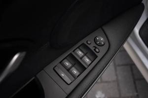 Grey BMW 318 2010 in Jelgava, with an engine capacity of 2.00 L and mileage of 281 thousand km for 5500 €, photo 27 on AUTOMOTO.COM.LV
