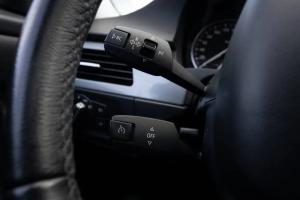 Grey BMW 318 2010 in Jelgava, with an engine capacity of 2.00 L and mileage of 281 thousand km for 5500 €, photo 34 on AUTOMOTO.COM.LV