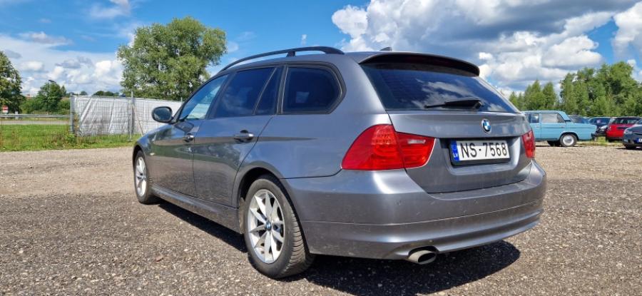 Grey BMW 318 2010 in Riga, with an engine capacity of 2.00 L and mileage of 255 thousand km for 4750 €, photo 4 on AUTOMOTO.COM.LV
