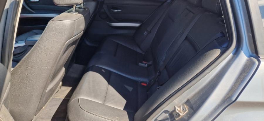 Grey BMW 318 2010 in Riga, with an engine capacity of 2.00 L and mileage of 255 thousand km for 4750 €, photo 22 on AUTOMOTO.COM.LV