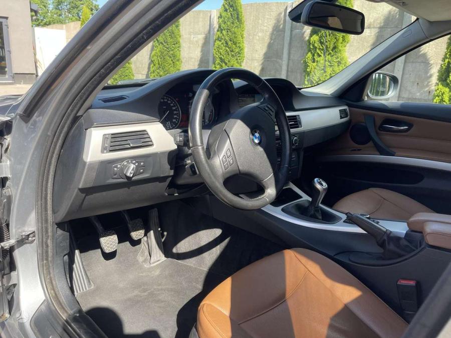 Pelēks BMW 318 2010 Tauragė, ar dzinēja tilpumu 2.00 L un nobraukumu 320 tūkst. km par 3800 €, foto 11 vietnē AUTOMOTO.COM.LV