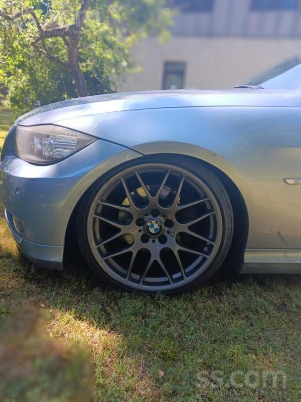 Pelēks BMW 318 2010 Rīga, ar dzinēja tilpumu 2.00 L un nobraukumu 377 tūkst. km par 2900 €, foto 7 vietnē AUTOMOTO.COM.LV