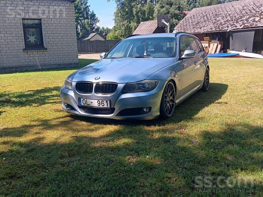 Pelēks BMW 318 2010 Rīga, ar dzinēja tilpumu 2.00 L un nobraukumu 377 tūkst. km par 2900 €, foto 9 vietnē AUTOMOTO.COM.LV
