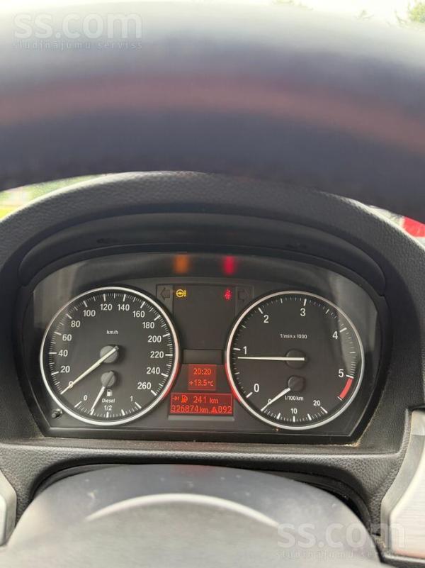 Grey BMW 318 2010 in Liepaja, with an engine capacity of 2.00 L and mileage of 327 thousand km for 3999 €, photo 8 on AUTOMOTO.COM.LV