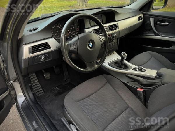 Pelēks BMW 318 2010 Jelgava, ar dzinēja tilpumu 2.00 L un nobraukumu 305 tūkst. km par 3890 €, foto 9 vietnē AUTOMOTO.COM.LV