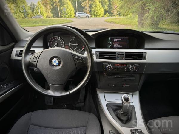 Pelēks BMW 318 2010 Jelgava, ar dzinēja tilpumu 2.00 L un nobraukumu 305 tūkst. km par 3890 €, foto 10 vietnē AUTOMOTO.COM.LV