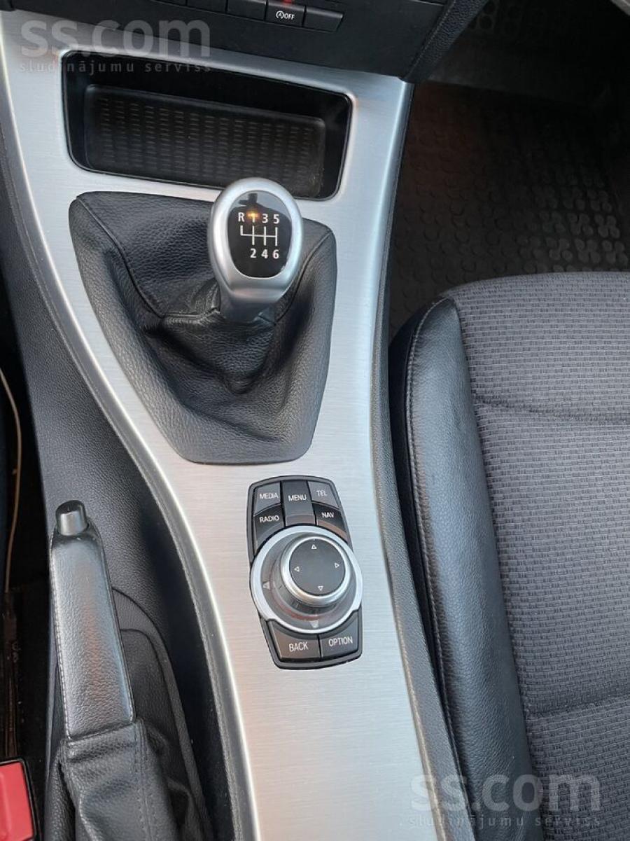 Pelēks BMW 318 2010 Limbaži, ar dzinēja tilpumu 2.00 L un nobraukumu 313 tūkst. km par 6750 €, foto 17 vietnē AUTOMOTO.COM.LV