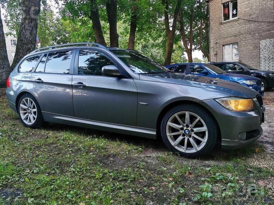 Pelēks BMW 318 2010 Rīga, ar dzinēja tilpumu 2.00 L un nobraukumu 337 tūkst. km par 4100 €, foto 3 vietnē AUTOMOTO.COM.LV