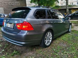 Pelēks BMW 318 2010 Rīga, ar dzinēja tilpumu 2.00 L un nobraukumu 337 tūkst. km par 4100 €, foto 4 vietnē AUTOMOTO.COM.LV