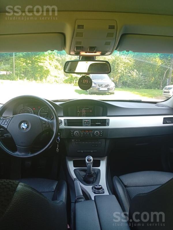 Grey BMW 318 2010 in Ogre, with an engine capacity of 2.00 L and mileage of 285 thousand km for 4700 €, photo 9 on AUTOMOTO.COM.LV