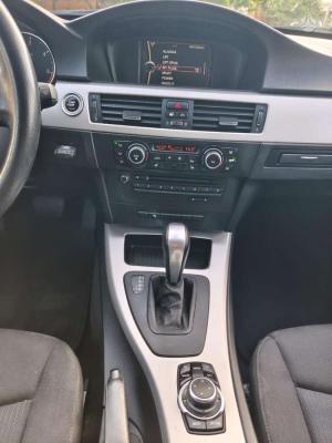 Grey BMW 318 2010 in Siauliai, with an engine capacity of 2.00 L and mileage of 271 thousand km for 4700 €, photo 15 on AUTOMOTO.COM.LV
