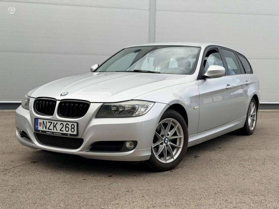 Grey BMW 318 2010 in Utena, with an engine capacity of 2.00 L and mileage of 286 thousand km for 3990 €, photo 4 on AUTOMOTO.COM.LV